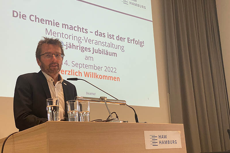 HAW-Hamburg: „Die Chemie macht's – das ist der Erfolg“